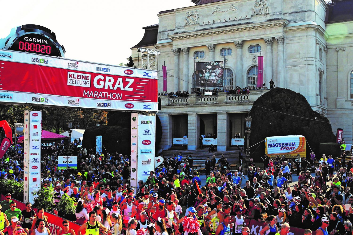 Die Laufmesse beim Hervis Graz Murpark ist eröffnet | Graz Marathon